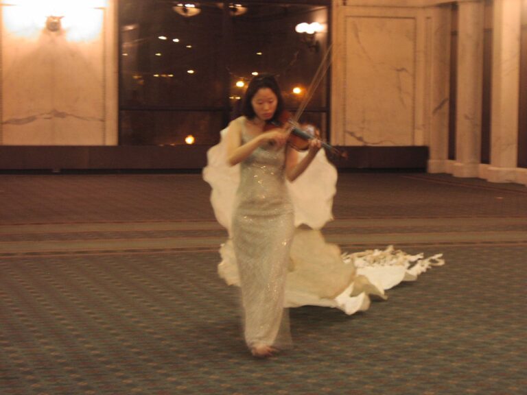 Performance | Aimee Lee